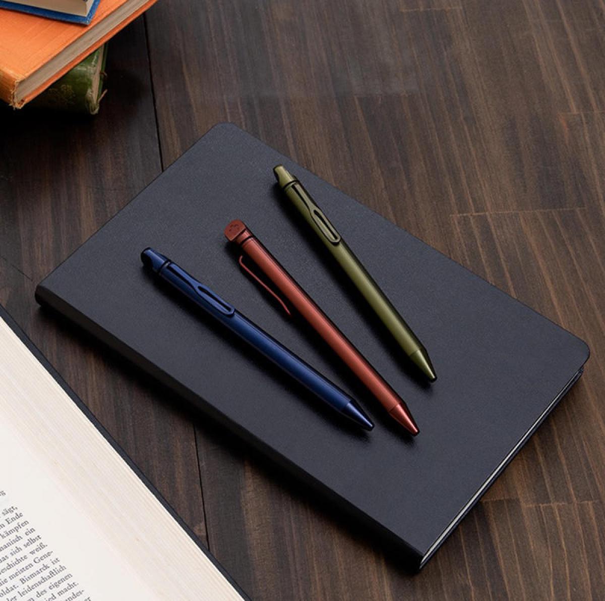 【新製品】オール金属の軽量デザイン「SAKURA craft_lab 001S カラーエディション」｜